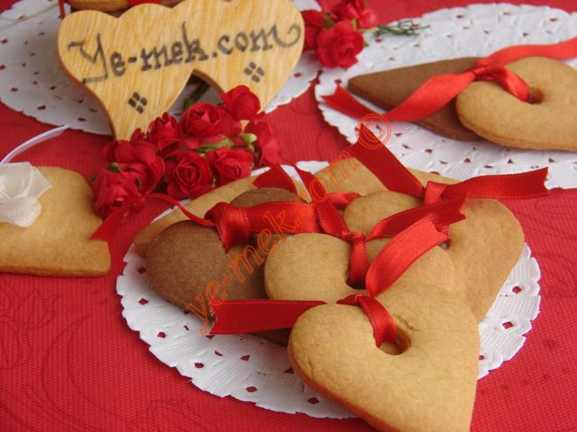 Tatlı Tuzlu Ekşi Kalp Kurabiyeler Börekler Nasıl Yapılır? (3/8 ...