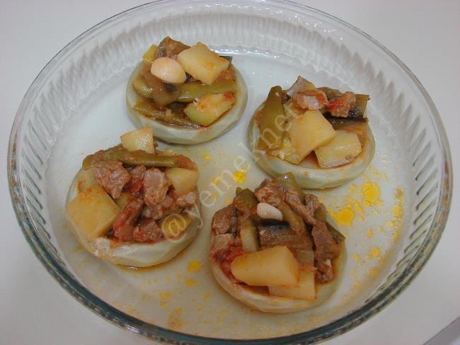 Enginar Çanağında Etli Türlü Yemeği Nasıl Yapılır? (11/16) | Resimli ...