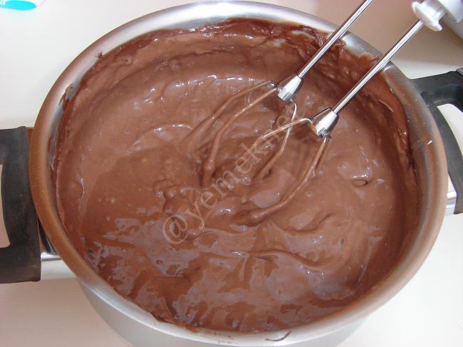 Ev Yapımı Çikolatalı Puding Nasıl Yapılır? (8/12) | Resimli Yemek Tarifleri