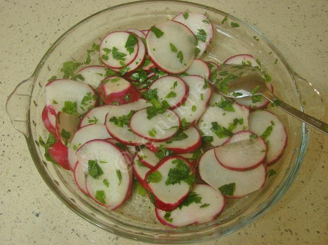 Turp Salatası Nasıl Yapılır? (5/8) | Resimli Yemek Tarifleri