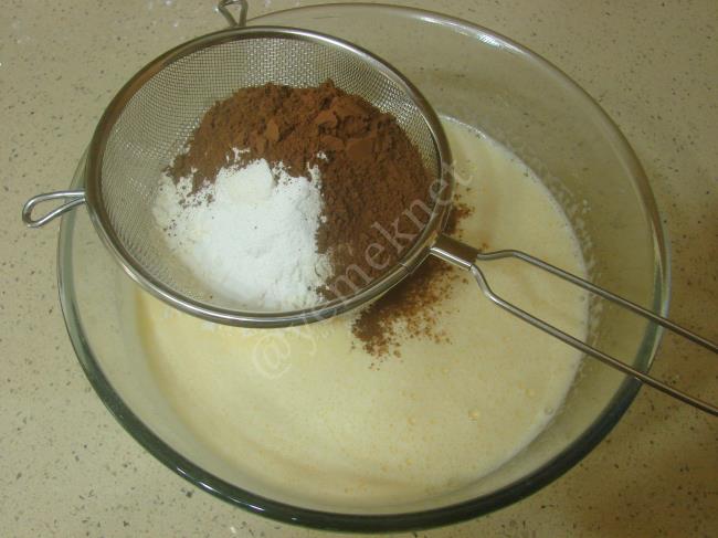 Muzlu Kek Nasıl Yapılır? (4/16) | Resimli Yemek Tarifleri