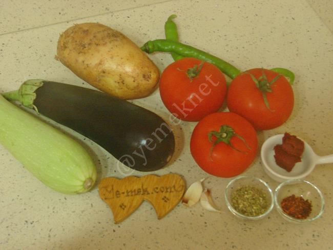 Ratatuy Nasıl Yapılır? (1/20) | Resimli Yemek Tarifleri