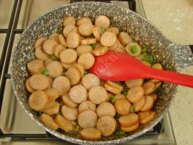 Soslu Sosis Nasıl Yapılır? (4/12) | Resimli Yemek Tarifleri